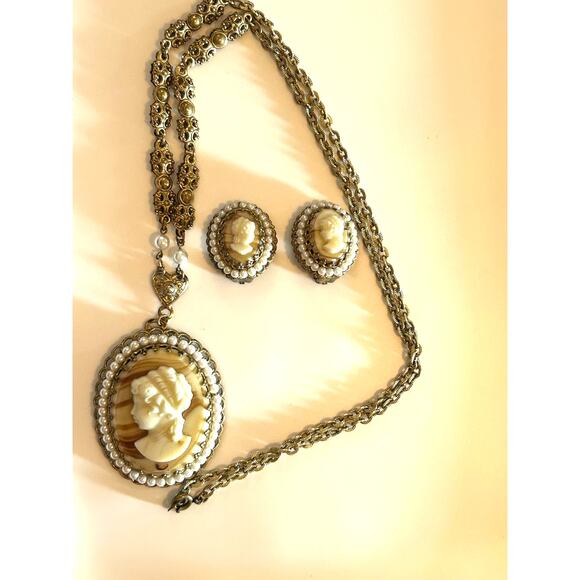 West Germany | Jewelry | Vintage West Germany Ornate Cameo Jewelry Set Necklace And Clip ...